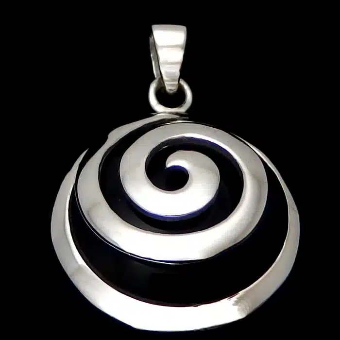Round Silver Spiral Shell Pendant NZ necklace -Silver Surfers